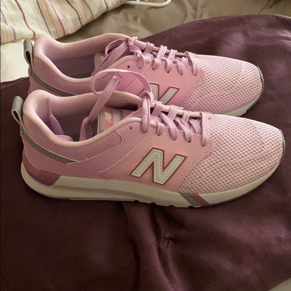 Pink New Balance Shoes - Gem